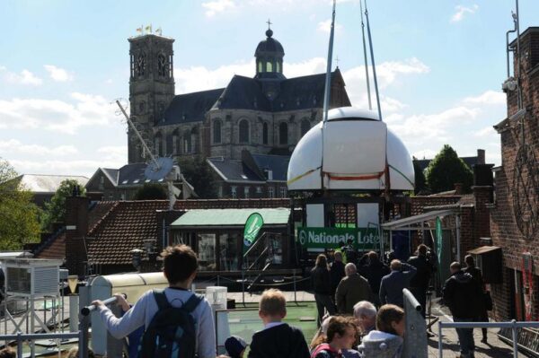 Nieuwe koepel brengt sterren dichterbij – Goeiedag