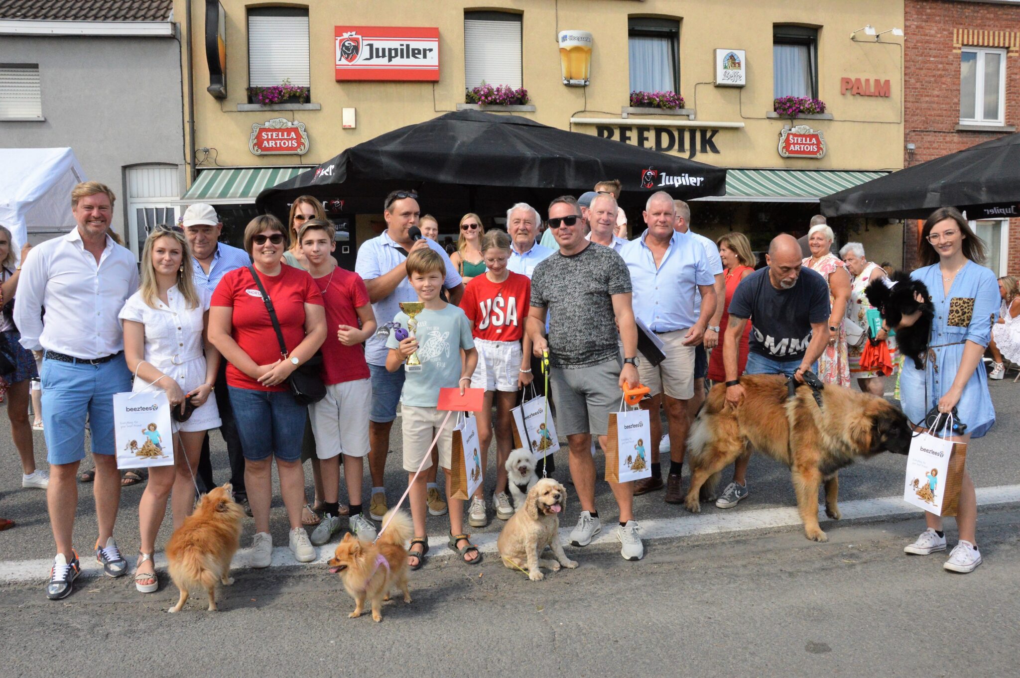 Van ezels en honden op de Reedijk – Goeiedag