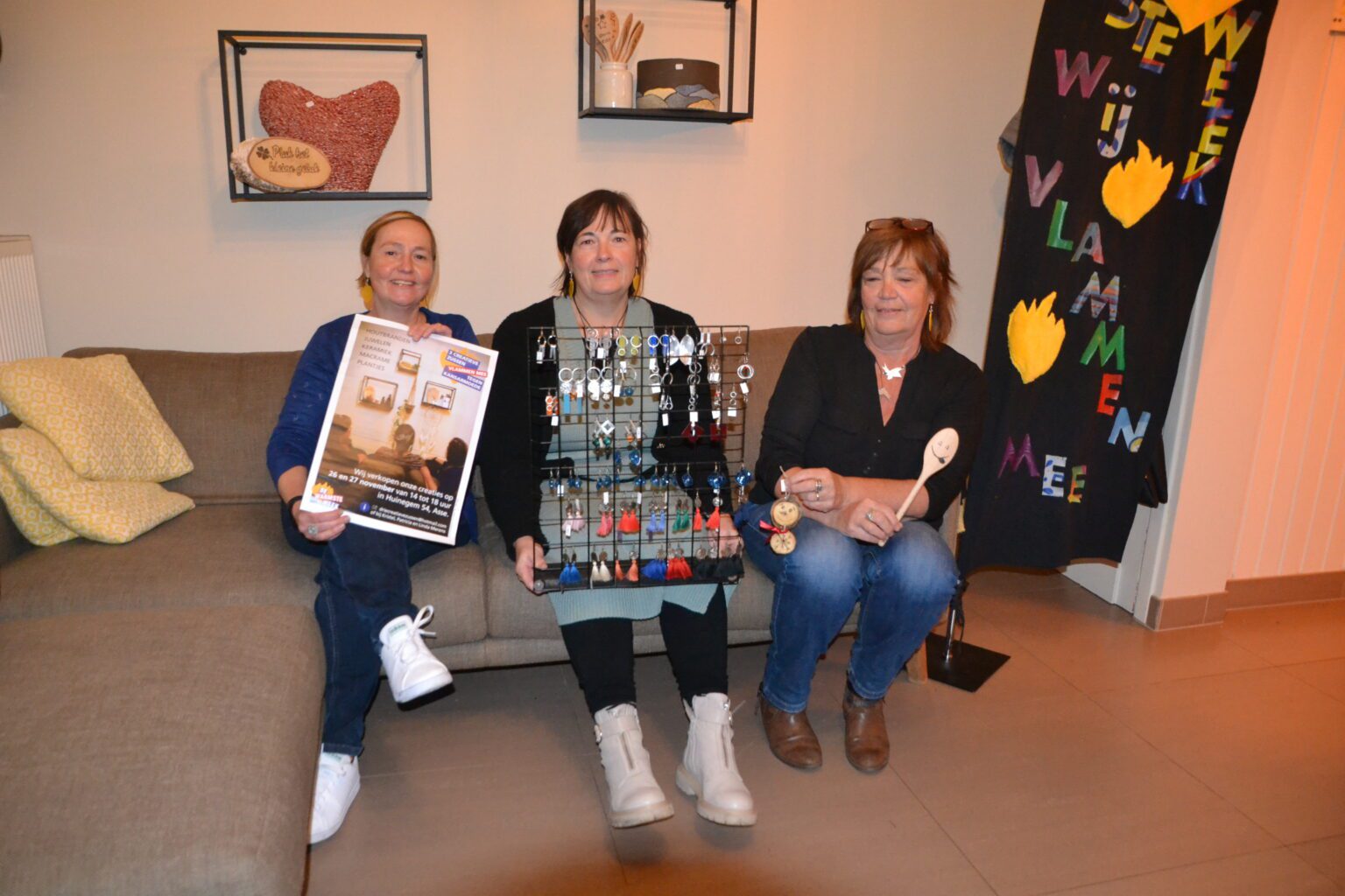 Drie zussen verkopen zelfgemaakte spulletjes ten voordele van De ...