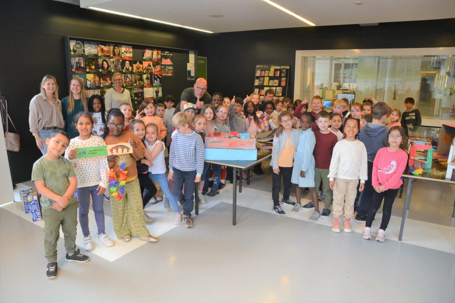 Leerlingen GBS Sleutelbos bouwen bruggen met andere scholen en stellen ...