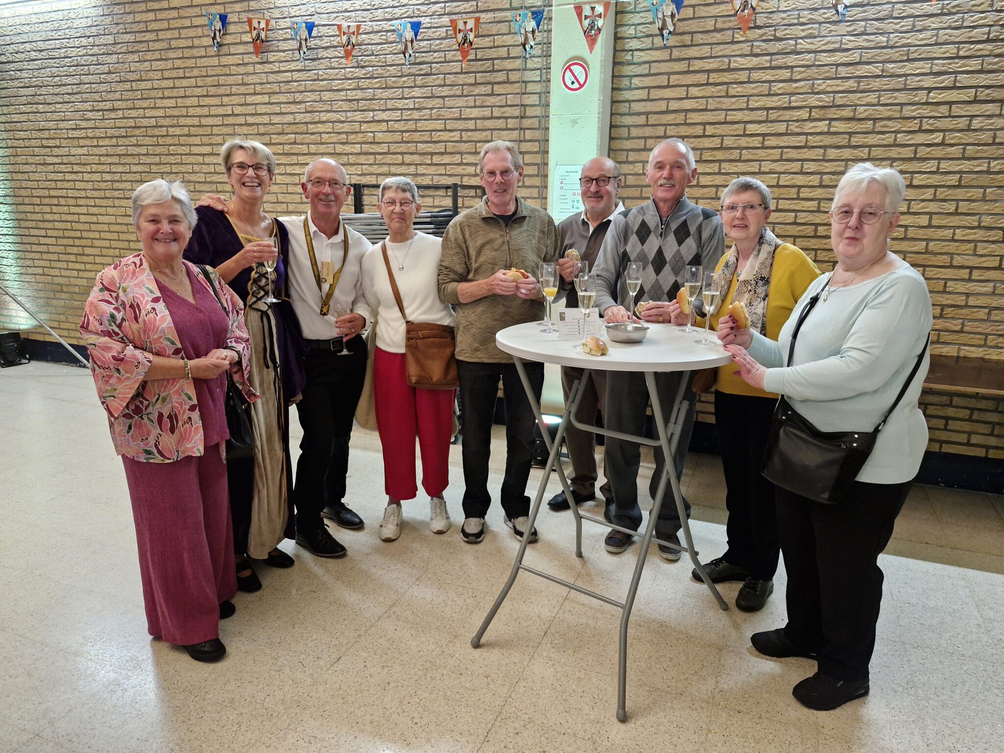 Wilfried Meersman (Harlekijn) geridderd in de Orde van het Gulden ...
